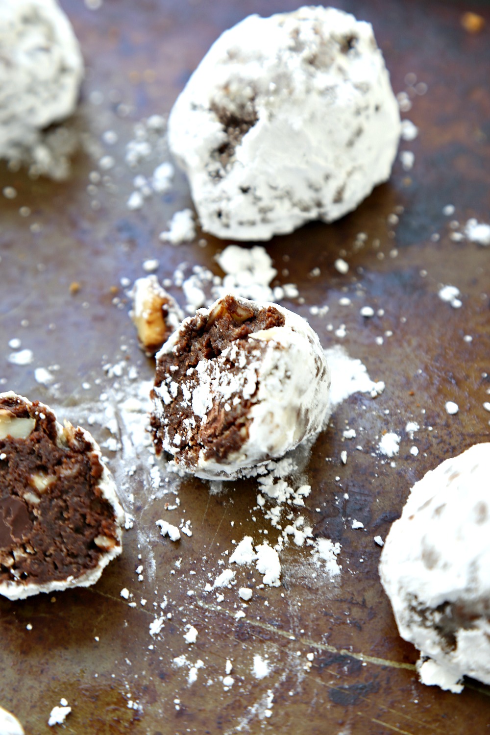 Chocolate Kahlua Rum Balls - Wallflour Girl